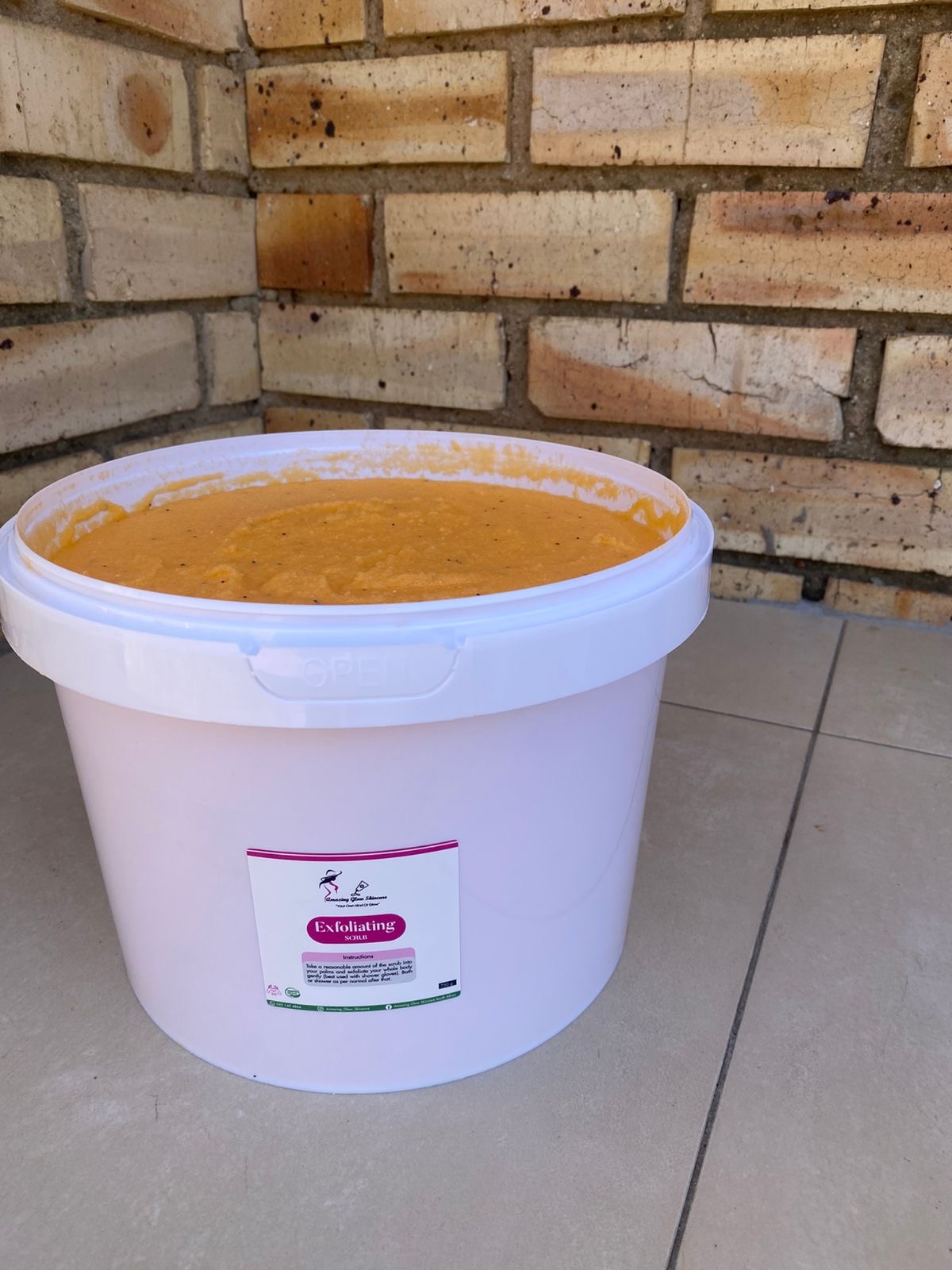 5L full body exfoliating scrub – Amazing Glow Skincare